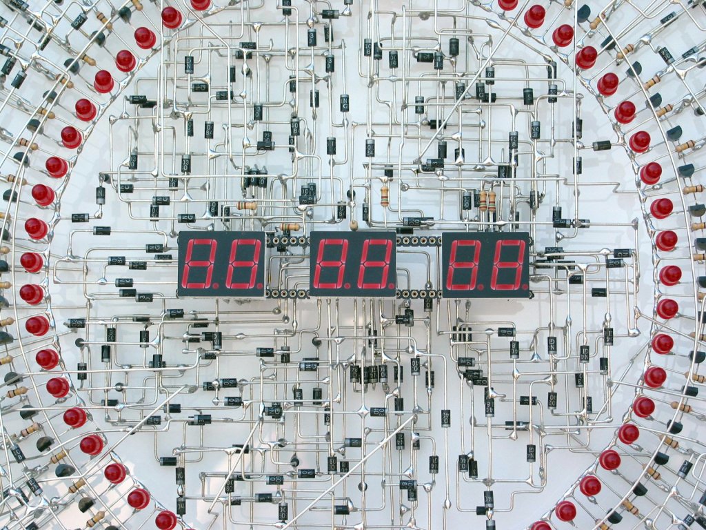 Unbelievable - This Handmade Electronic Clock – NexPCB